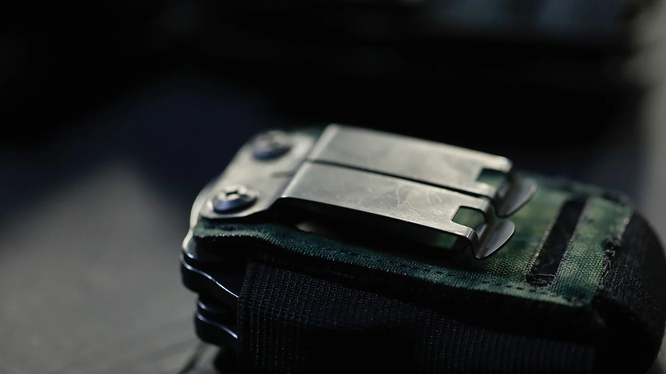 Grayfighter: IWB Handcuff Pouch - SIERRATAC